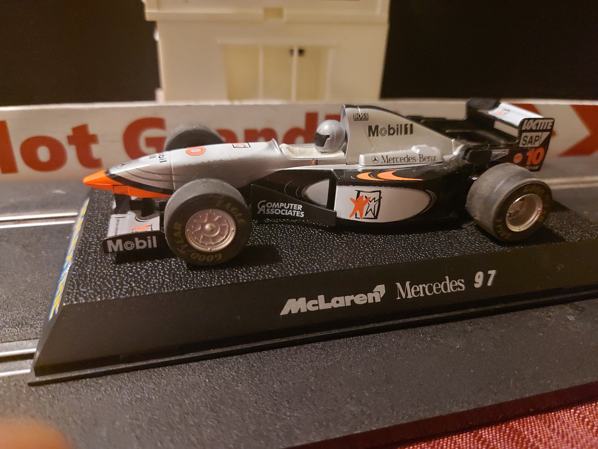Scalextric McLaren MP4 No.10 C2124 – Slot Grandprix