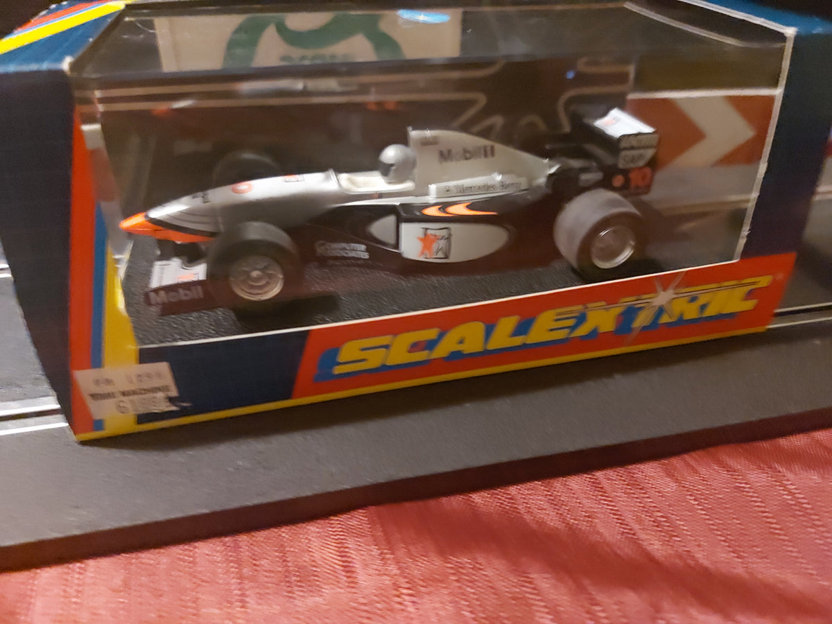 Scalextric McLaren MP4 No.10 C2124 – Slot Grandprix